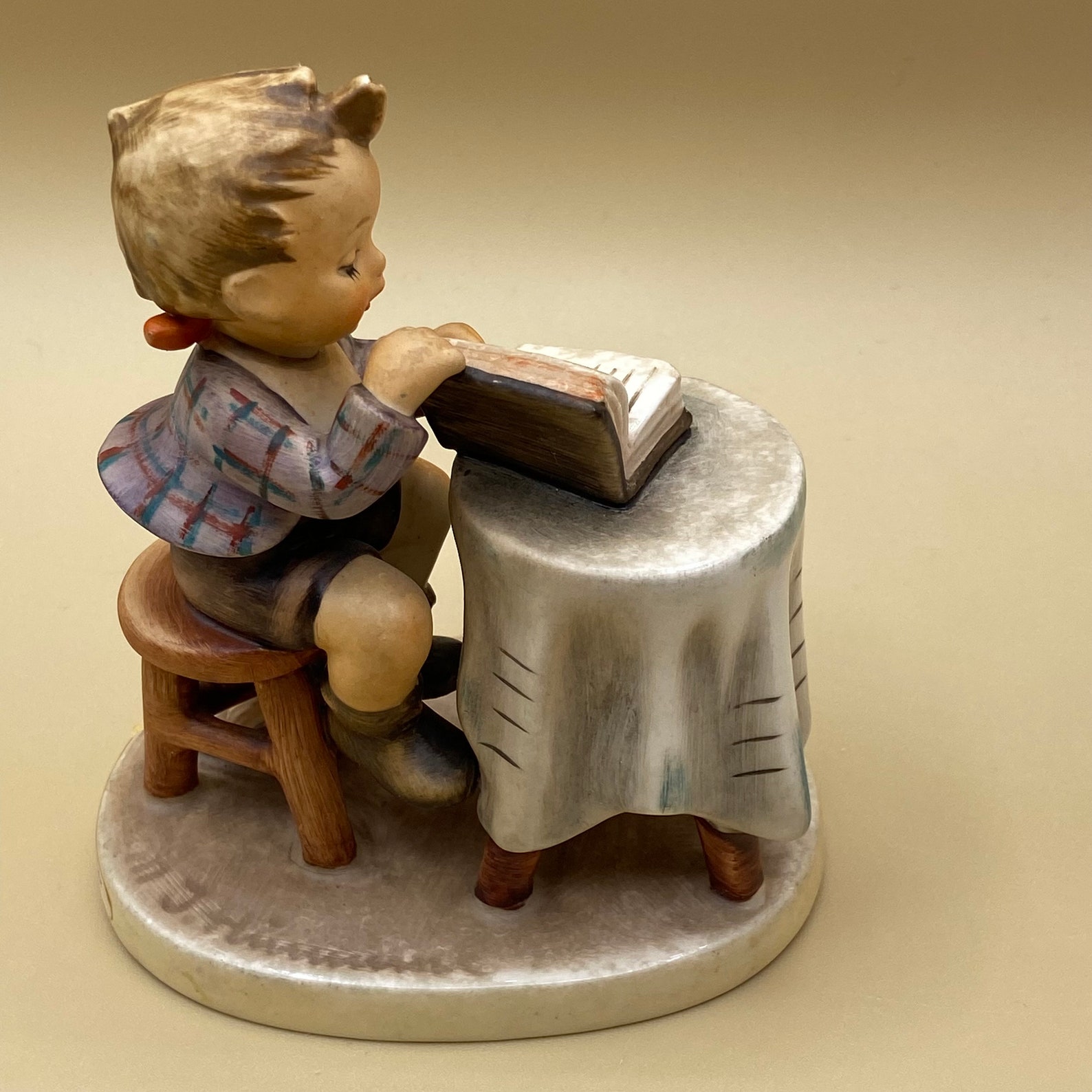 Vintage Hummel Goebel Collectible Figurine “littlebookkeeper” Number ...