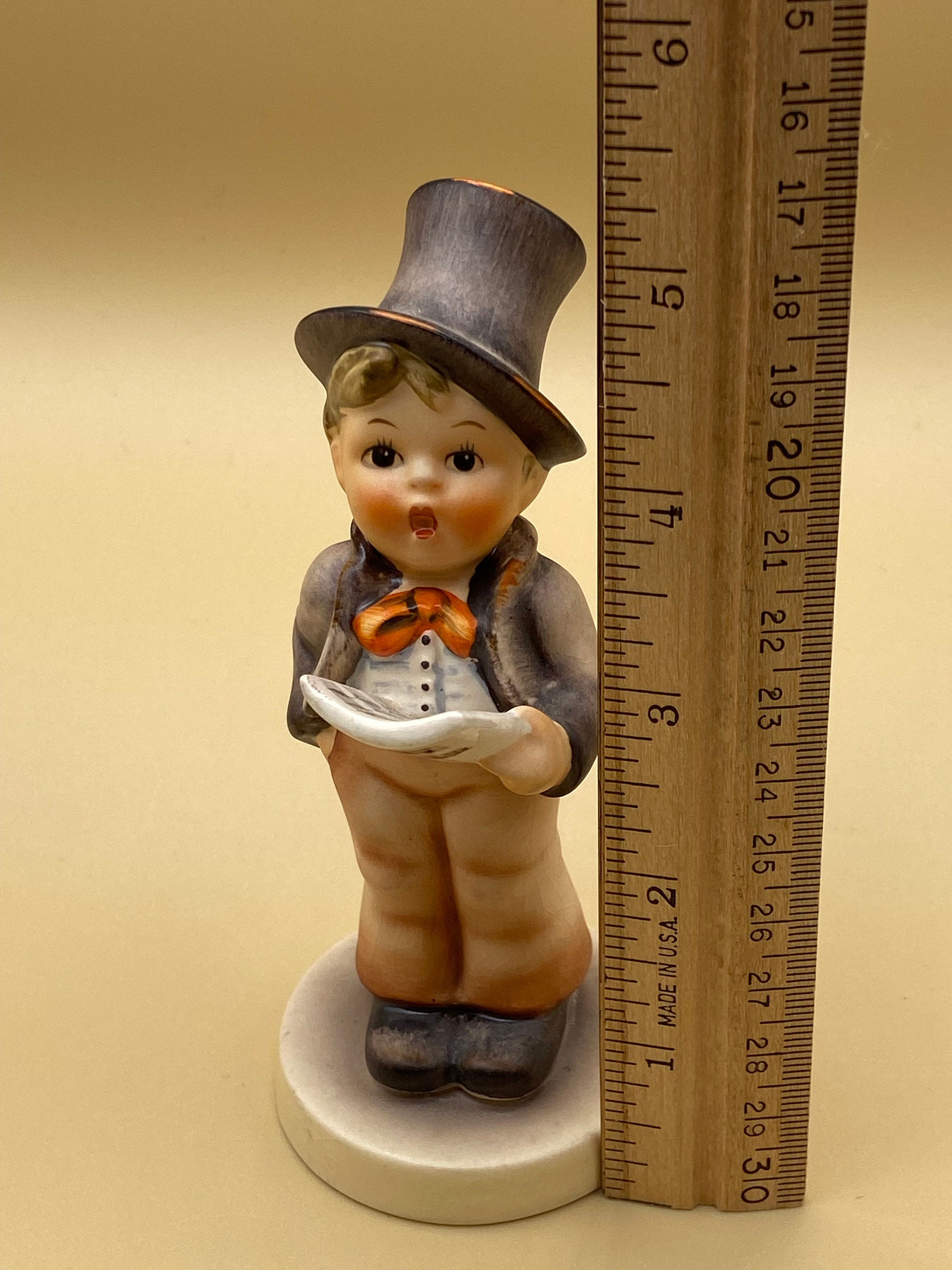 Vintage Hummel Goebel Collectible Figurine “street Singer” Number 131 ...