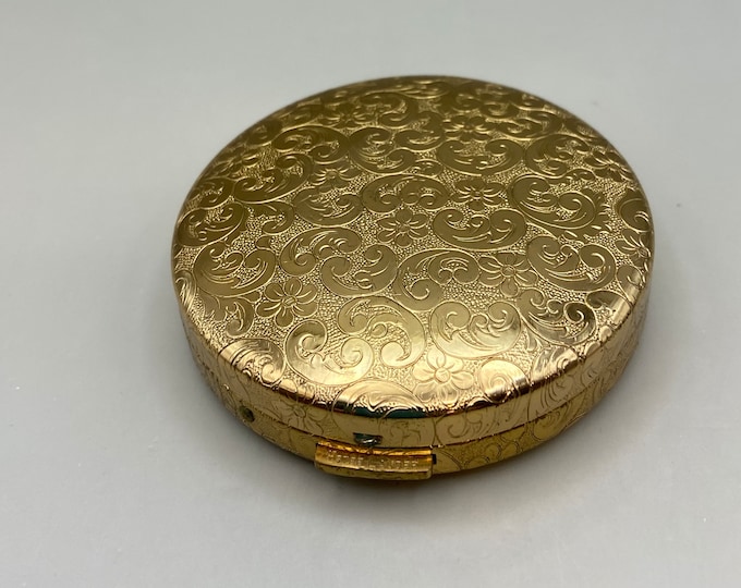 Estée Lauder Vintage Powder Compact 1962 Evening Makeup Collection - Etsy