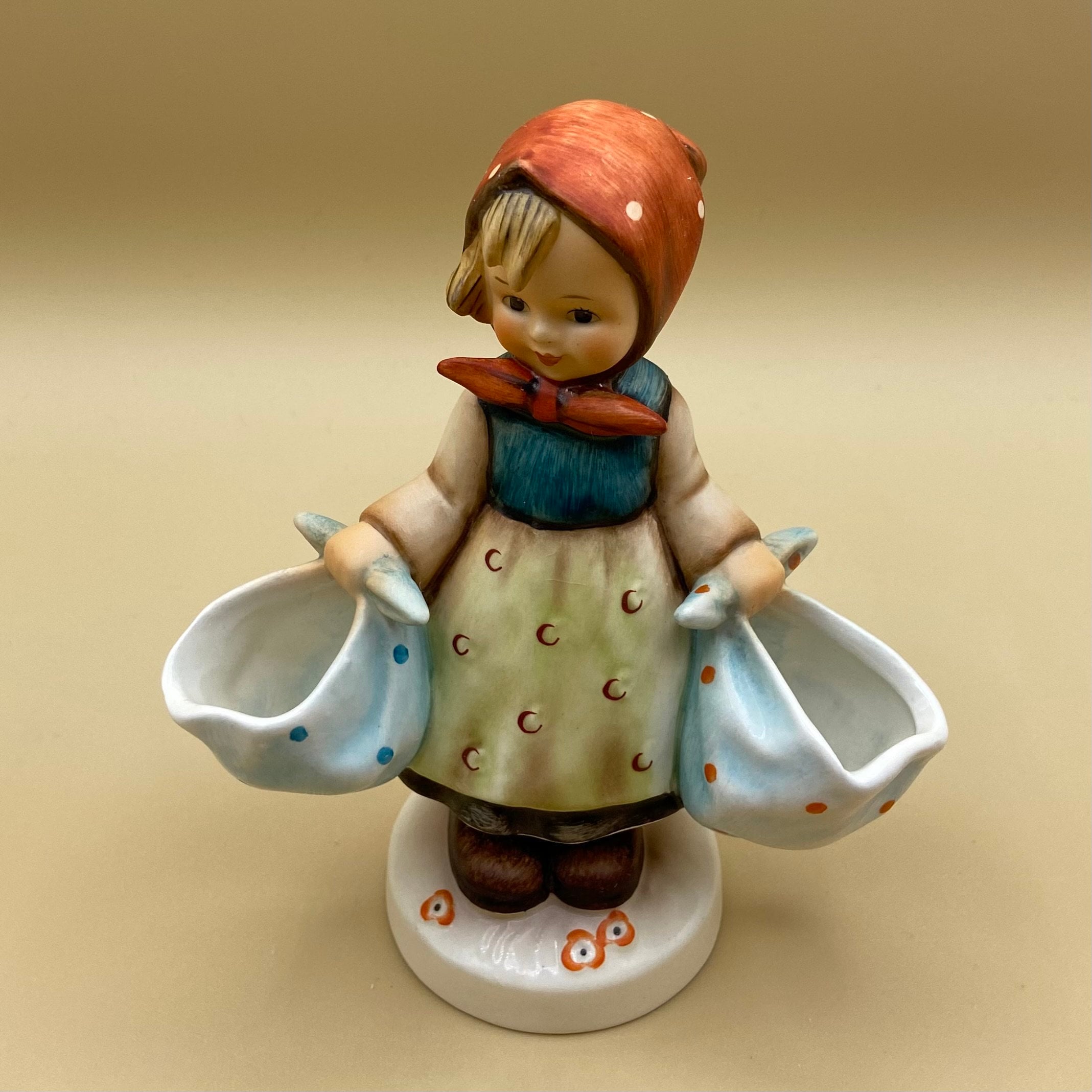 Vintage Hummel Goebel Collectible Figurine “mothers Darling” Number 175 ...