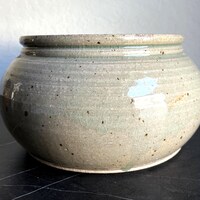 Studio Art Pottery Bud Vase, Stoneware Bulb Shaped Vase. Gorgeous Shape ...