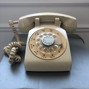 Vintage Beige Rotary Telephone - Etsy