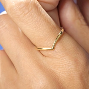 14K Solid Gold V Ring, Dainty Stackable Curved Band, Chevron Wedding ...