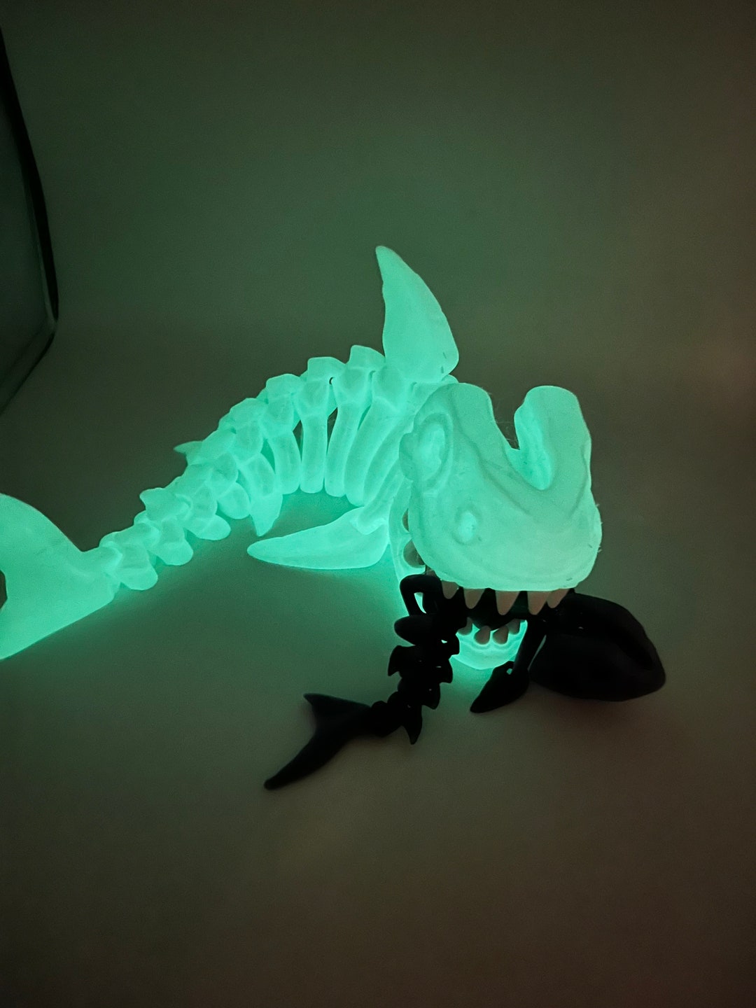 Flexi Shark / Desk Toy / Articulating Shark / Desk Decorations / Stress ...