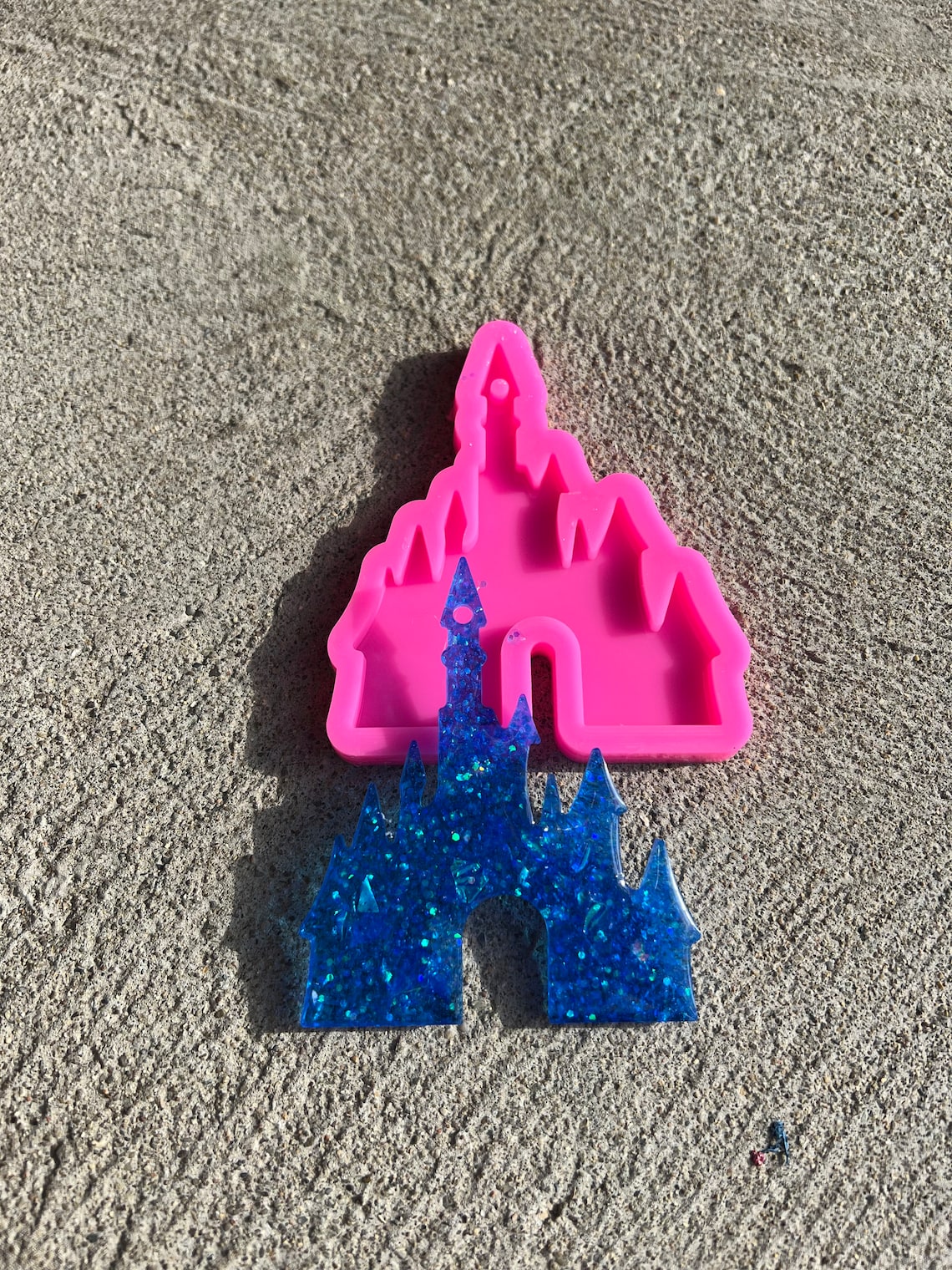 Castle Keychain - Etsy