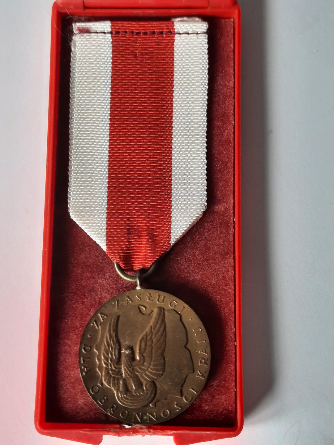 Poland - WW2 Medal of Merit for National Defense of Poland in Case - Etsy