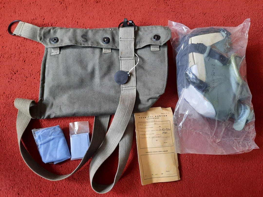 Yugoslav Military Protective Gas Mask M-1 - Etsy