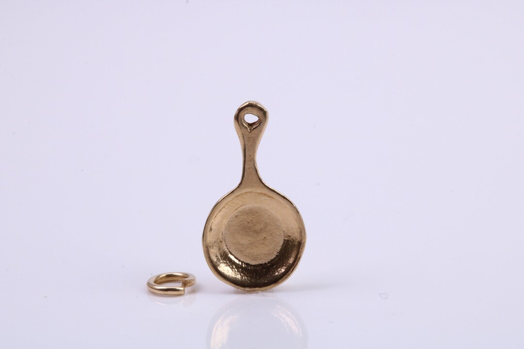 Frying Pan Charm, Traditional Charm, Made From Solid 9ct Yellow Gold ...
