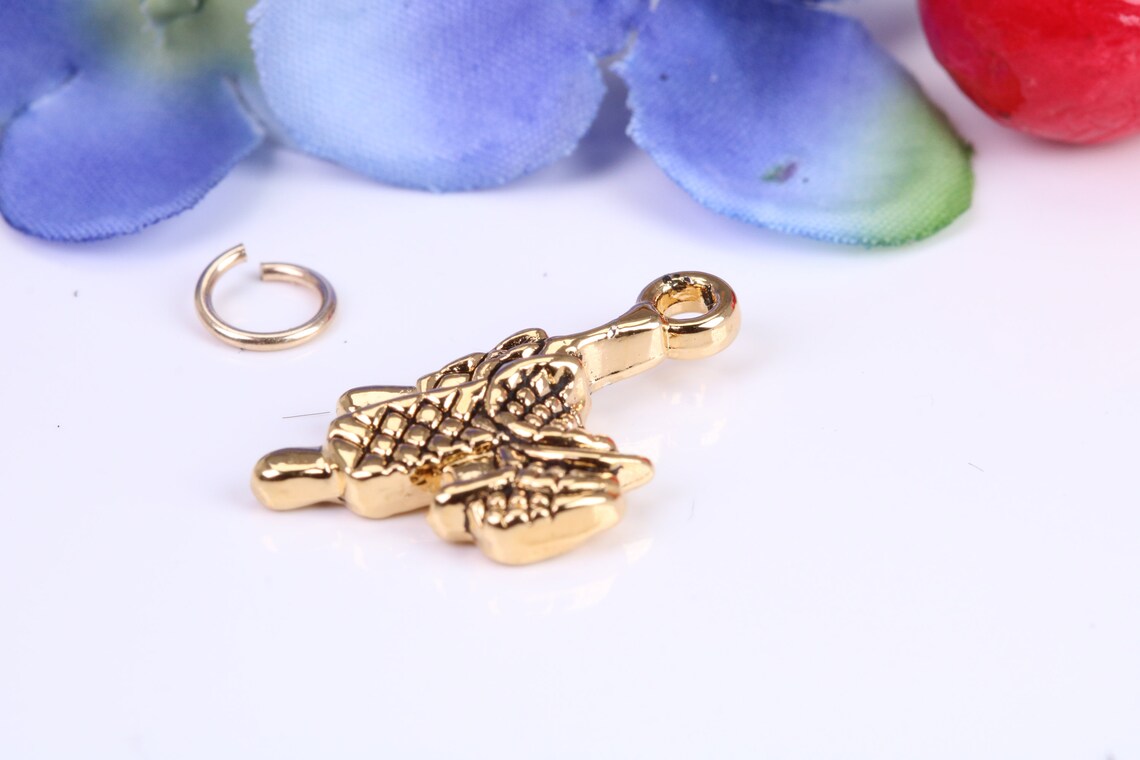 Horse Saddle Charm, Traditional Charm, Made From Solid Cast Yellow Gold ...
