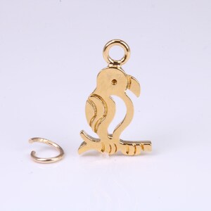 Parrot Charm, Made From Solid Cast Yellow Gold, British Hallmarked ...