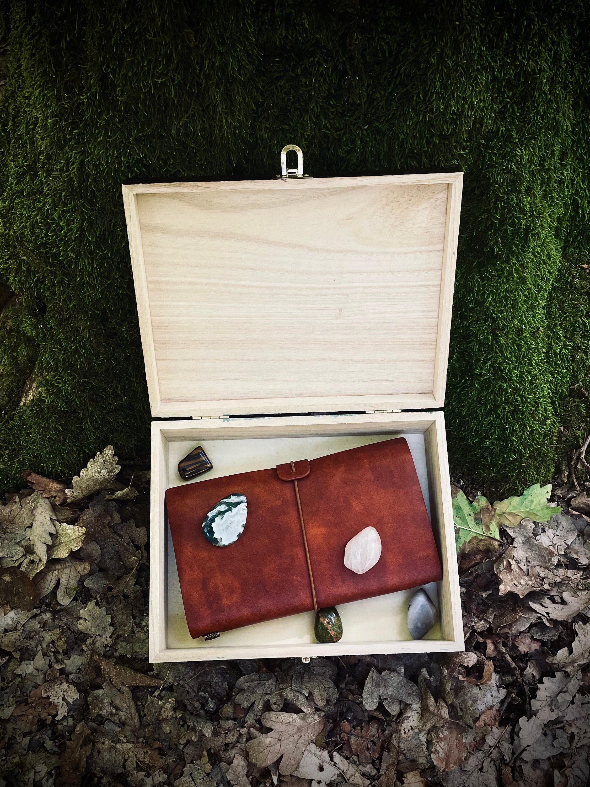 Woodburned Box With Flower Pattern and Vibrant Colours, Pyro-engraved ...