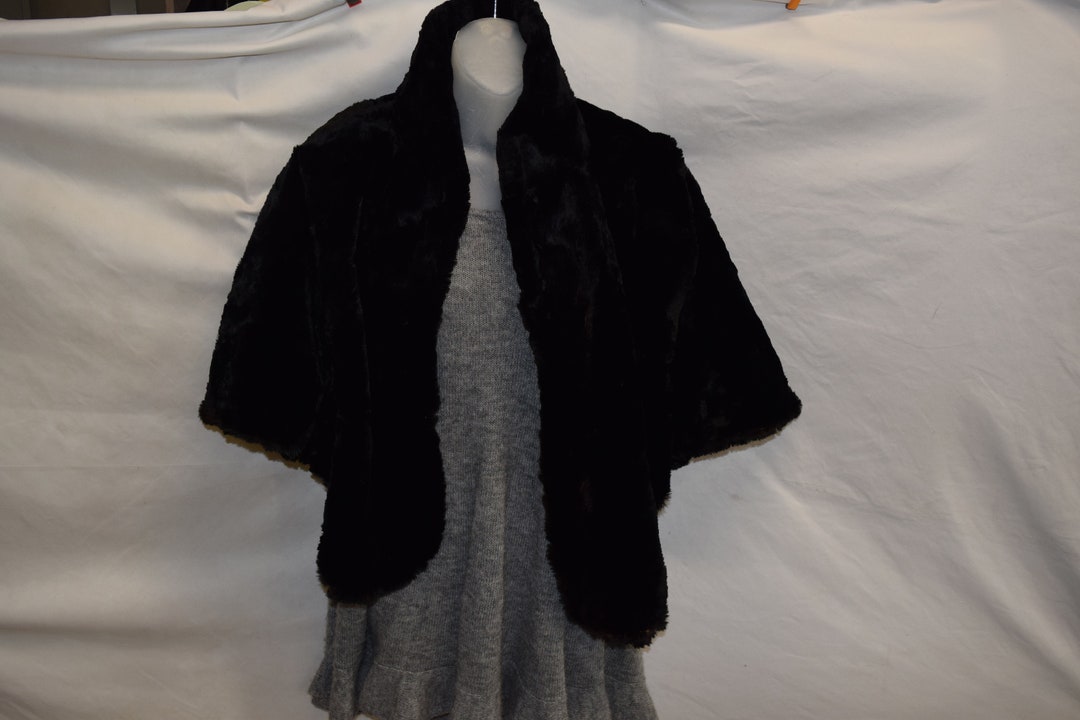 Handmade Black Fur Cape. Vintage Designs, Nice Lining - Etsy
