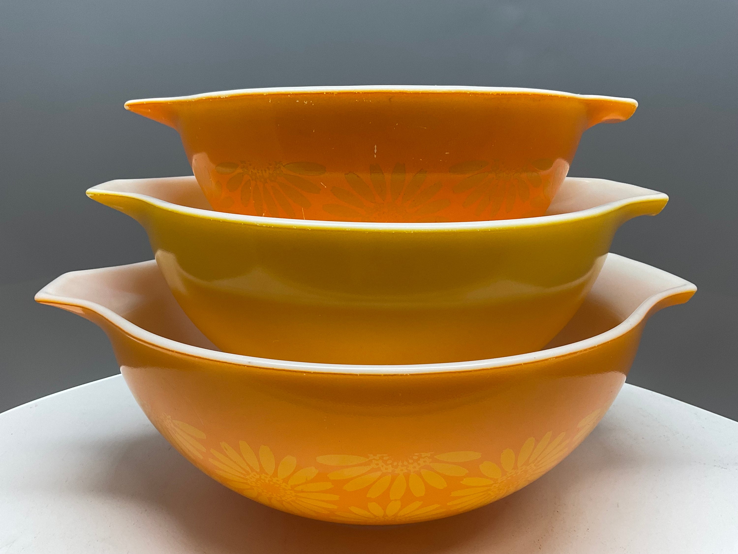 Pyrex SET OF 3 Cinderella Mixing Bowls, Sunflower Daisy 1968-1973 - Etsy