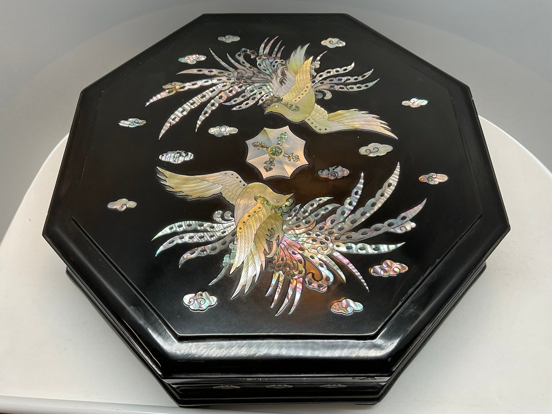 Japanese Lacquerware Sushi Party or Crudité Serving Tray, MOP Designs ...