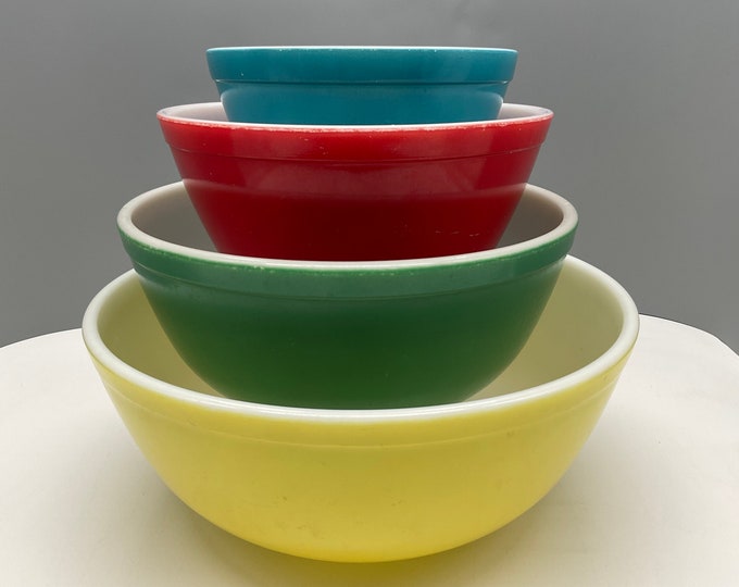 Pyrex 1940's Primary Colors Set of 4 Stacking Mixing Bowls. - Etsy