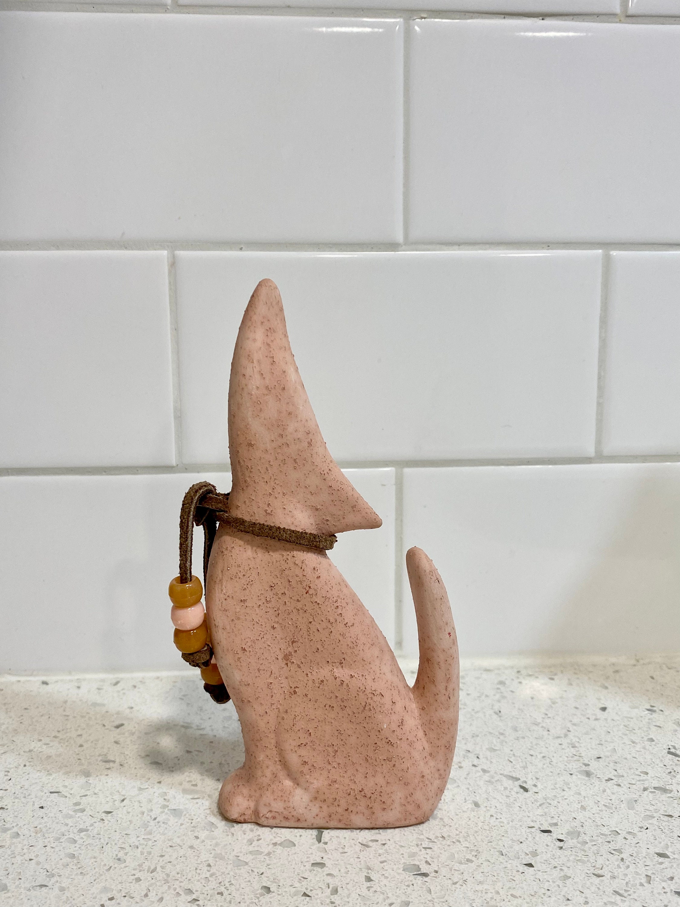 Donnagott Coyote Statue