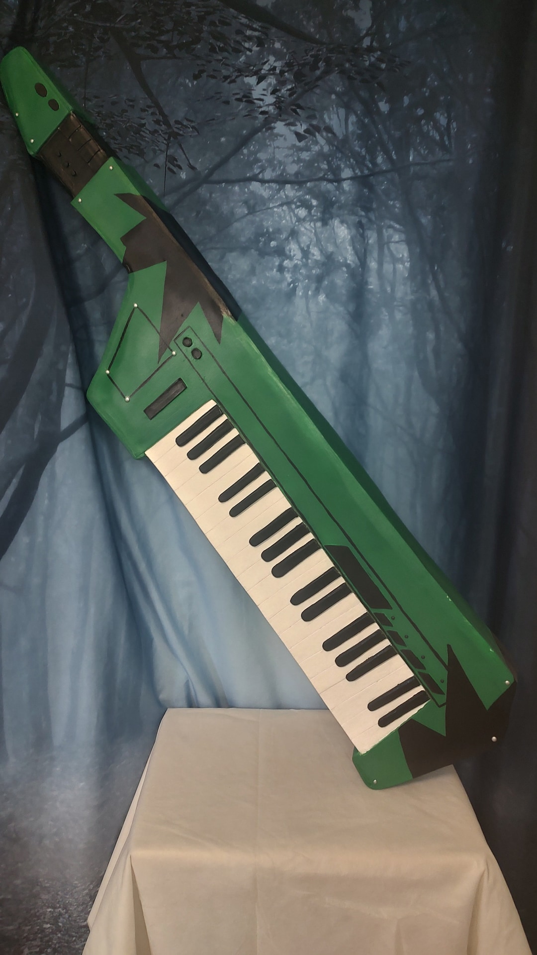 FNAF Roxanne Wolf Keytar - Etsy