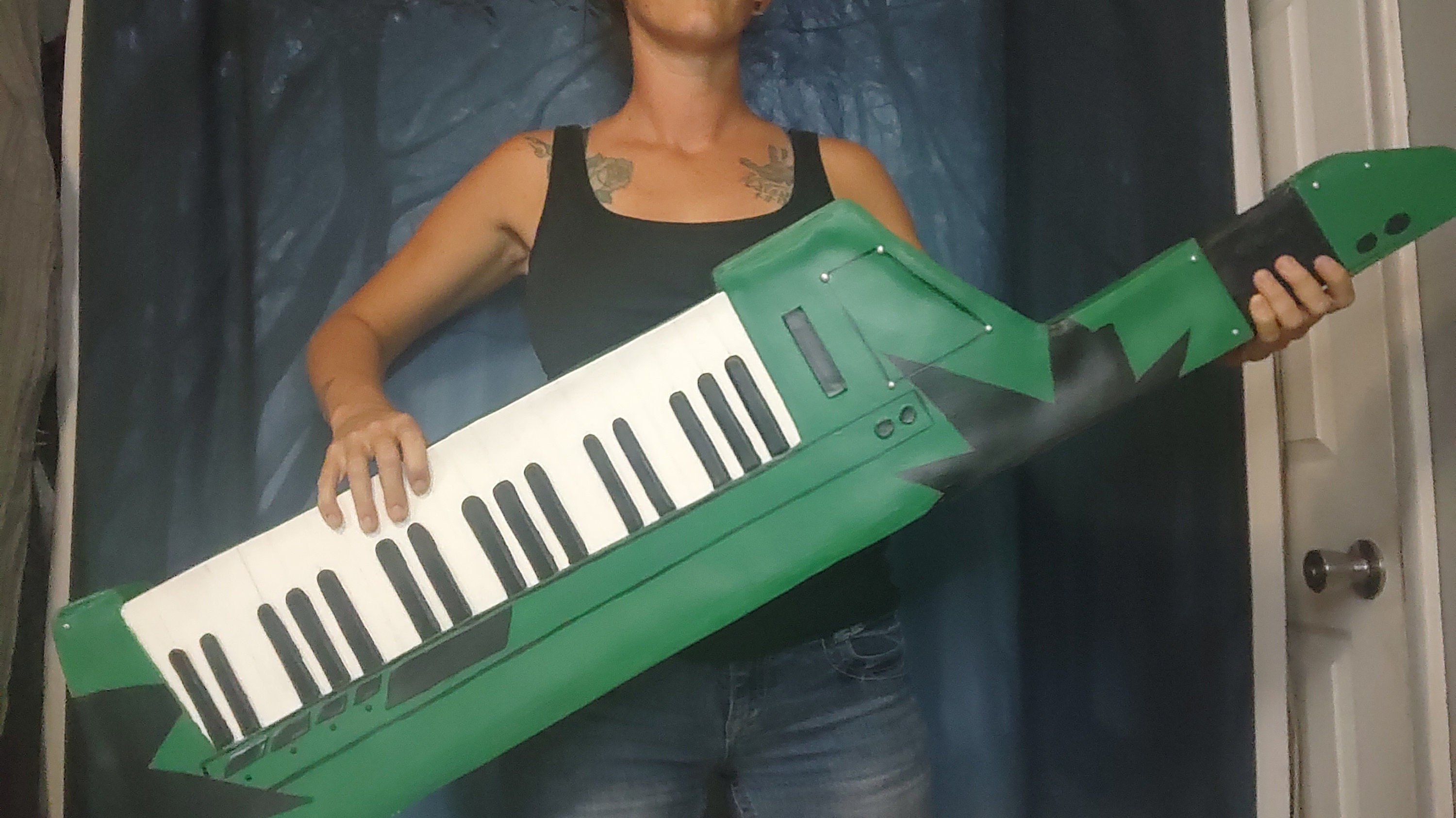 FNAF Roxanne Wolf Keytar - Etsy