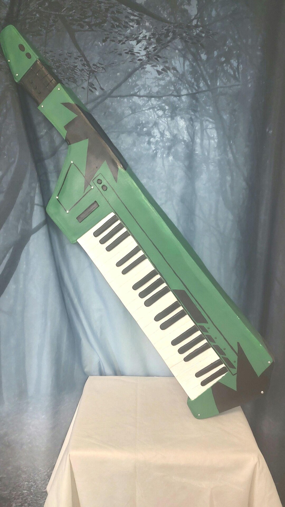 FNAF Roxanne Wolf Keytar - Etsy