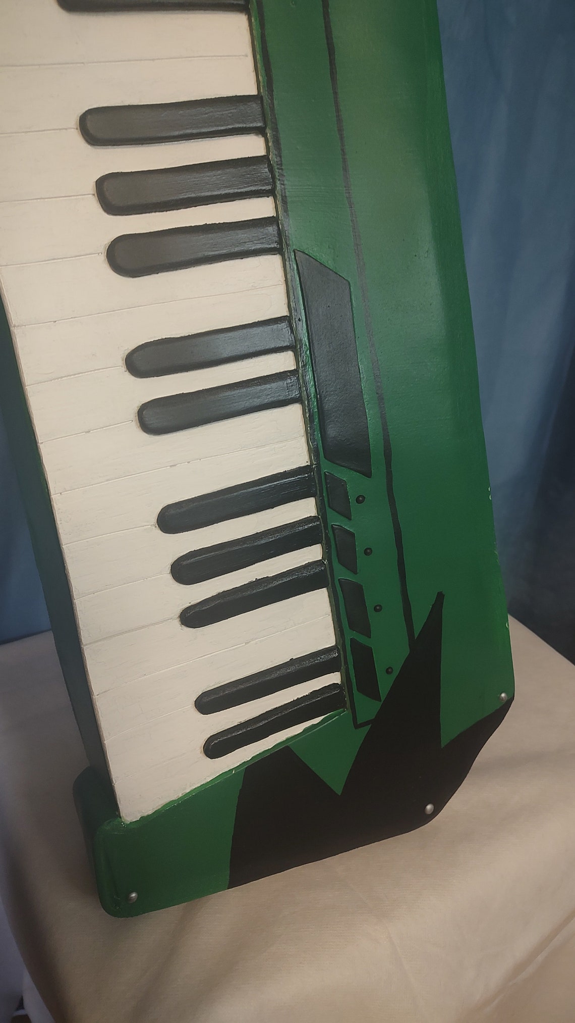 FNAF Roxanne Wolf Keytar - Etsy