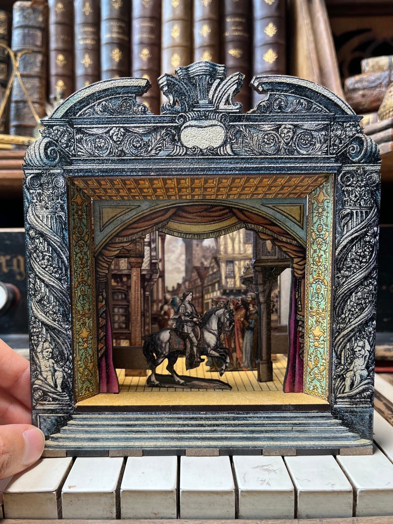 Théâtre Miniature Antique « Jeanne D'arc » - Etsy