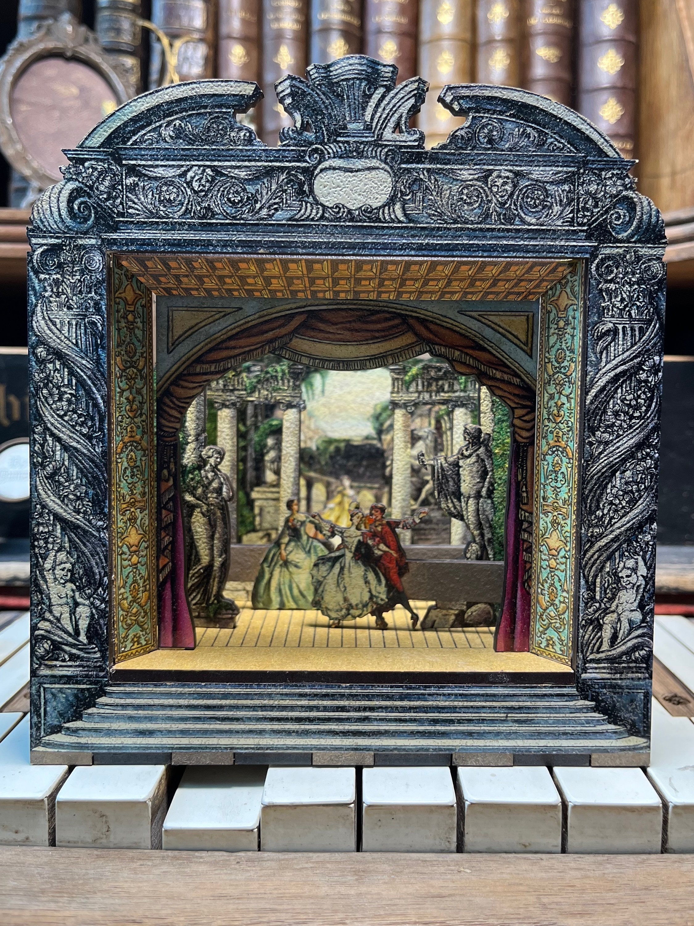 Théâtre Miniature Antique «marquise De Pompadour» Avec Decor "ballade à ...