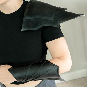 Shoulder/pauldron and Bracer Armor Patterns: Fantasy, Medieval, EVA ...