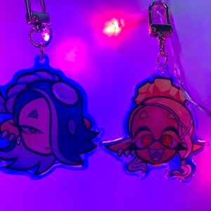 Splatoon 3 Shiver & Frye (2.5" Rainbow Acrylic Charm, Glitter Epoxy) - Etsy