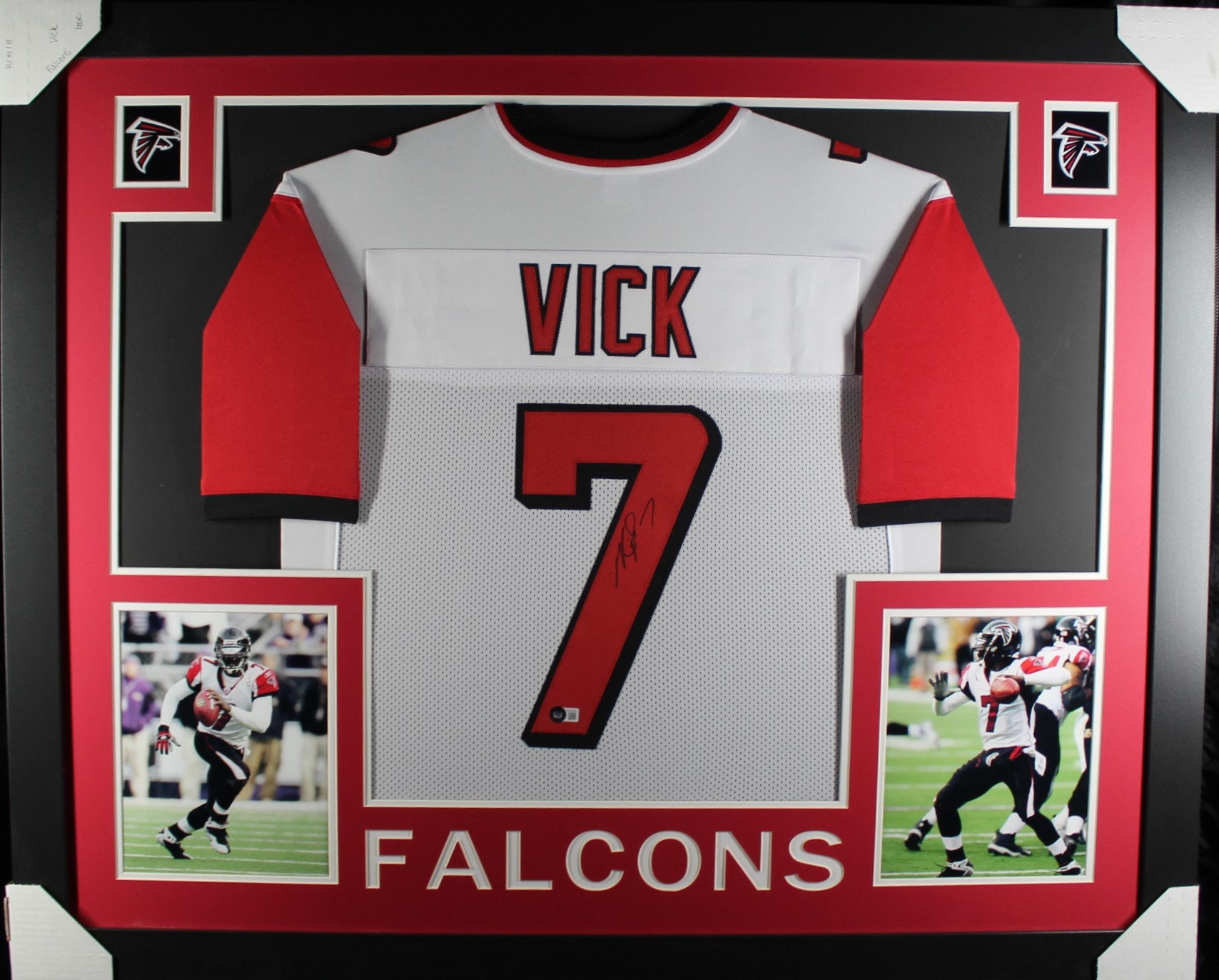 wholesale online Michael Vick (Atlanta Falcons white skyline) Signed ...