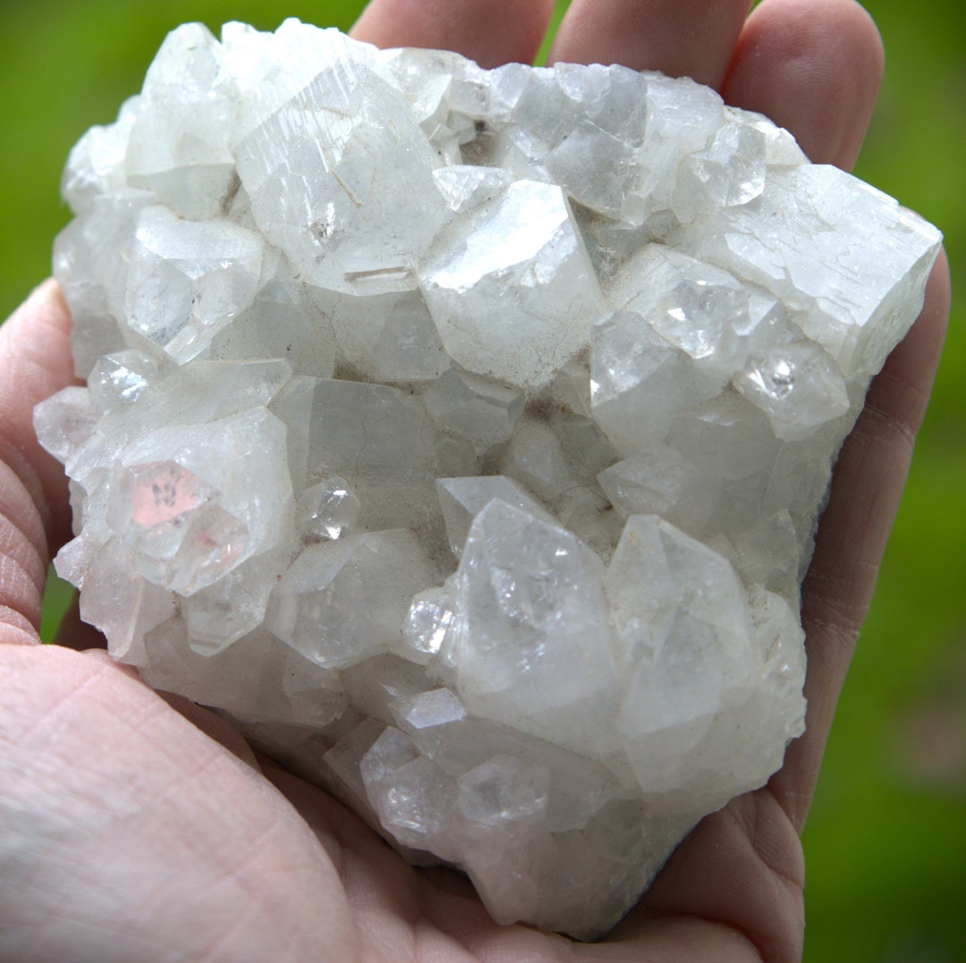 Quartz Crystal Home Decor for Positive Energy Large Clear Quartz ...