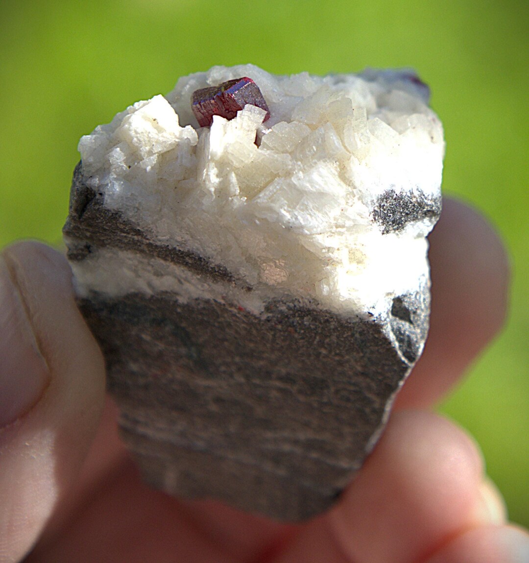 Natural Cinnabar Healing Gemstone for Sale Cinnabar Geode Crystal for ...