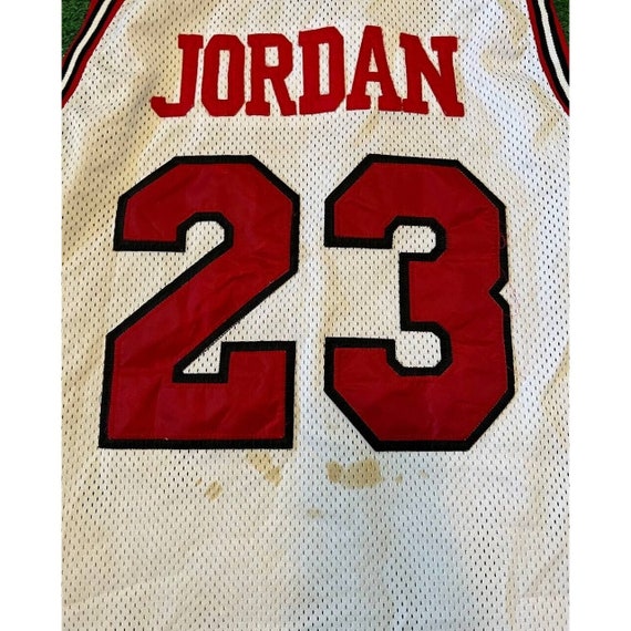 Vintage Mitchell & Ness Chicago Bulls 1991-92 #23 Mic… - Gem