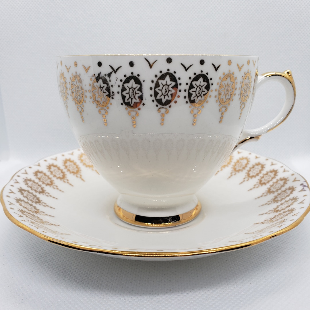 Queen Anne Bone China Teacup and Saucer - Etsy