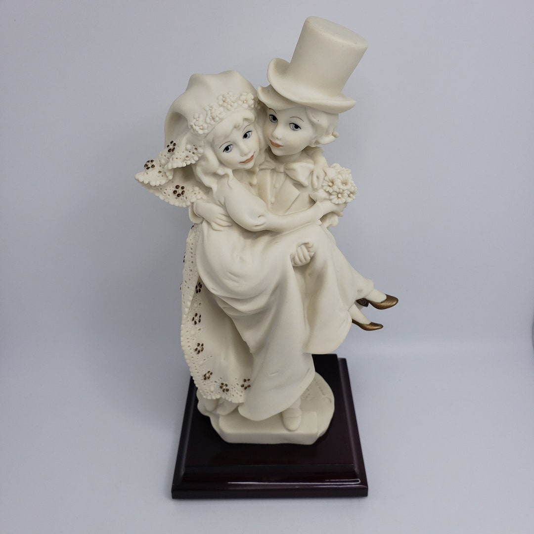 Vintage Giuseppe Armani "just Married" Signed Statue Figurine - Etsy