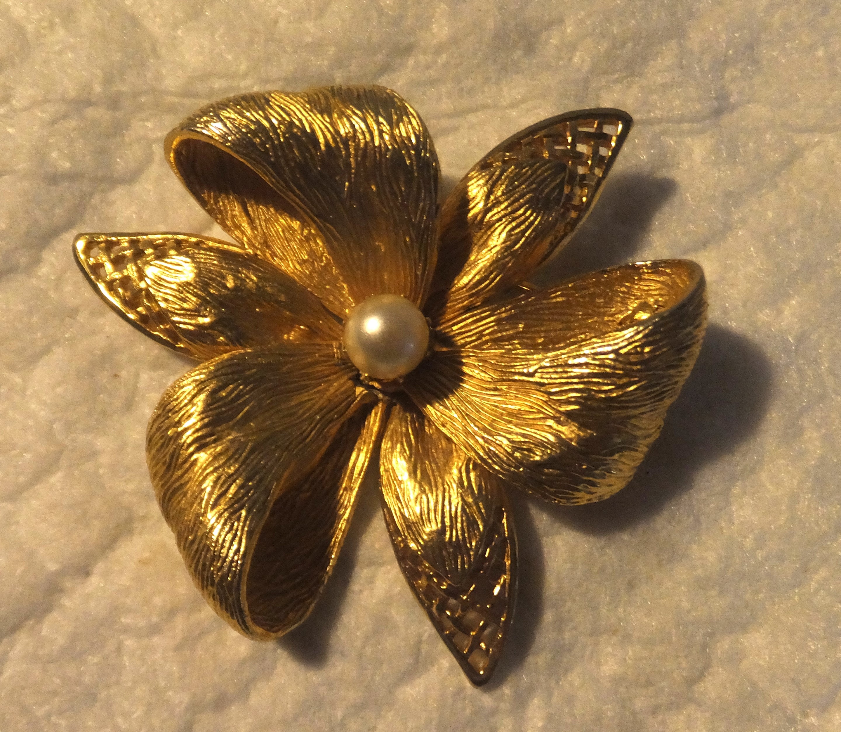 Coro Craft Ribbon Pin With Pearl - Etsy