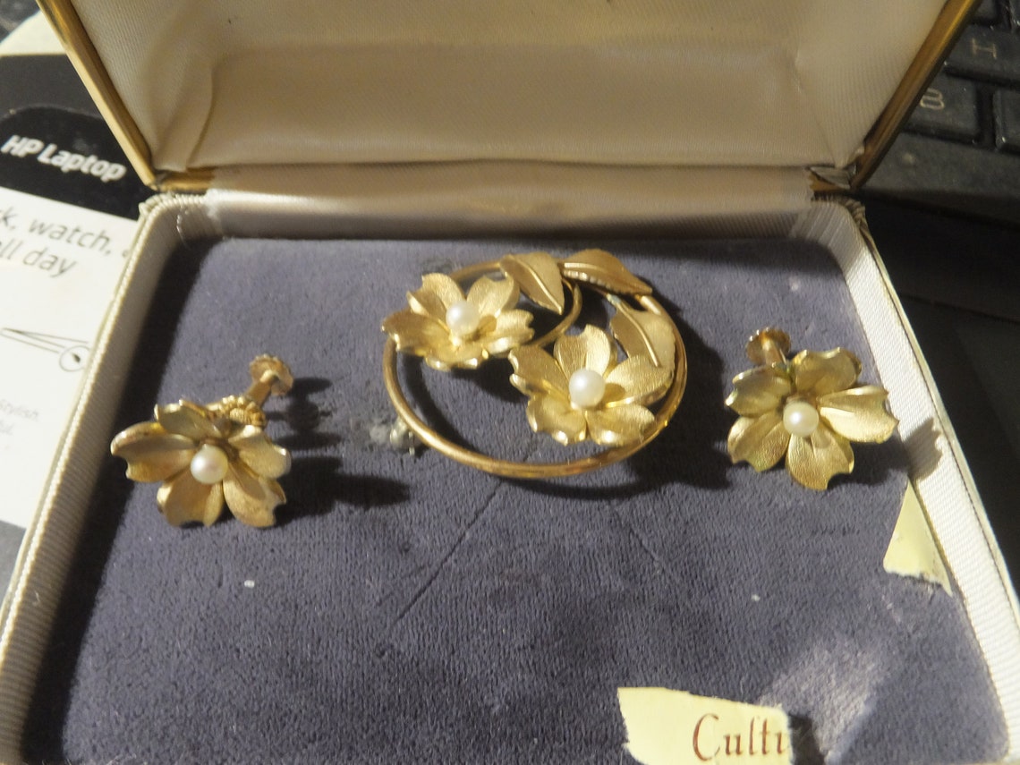 Krementz Pin & Earrings Set - Etsy