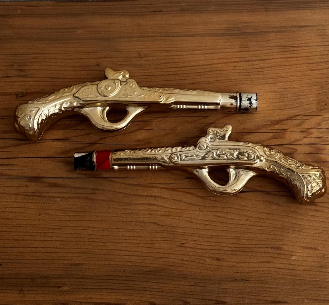 Vintage Pair of AVON Twenty Paces Pistol Cologne Bottles - Etsy