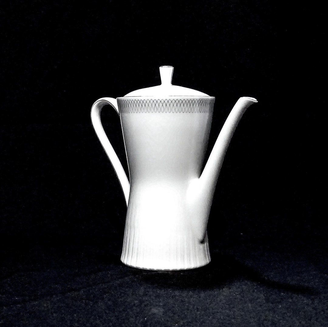 Mid-century Zeh Scherzer Coffee Pot: White Porcelain With Blue Pattern ...