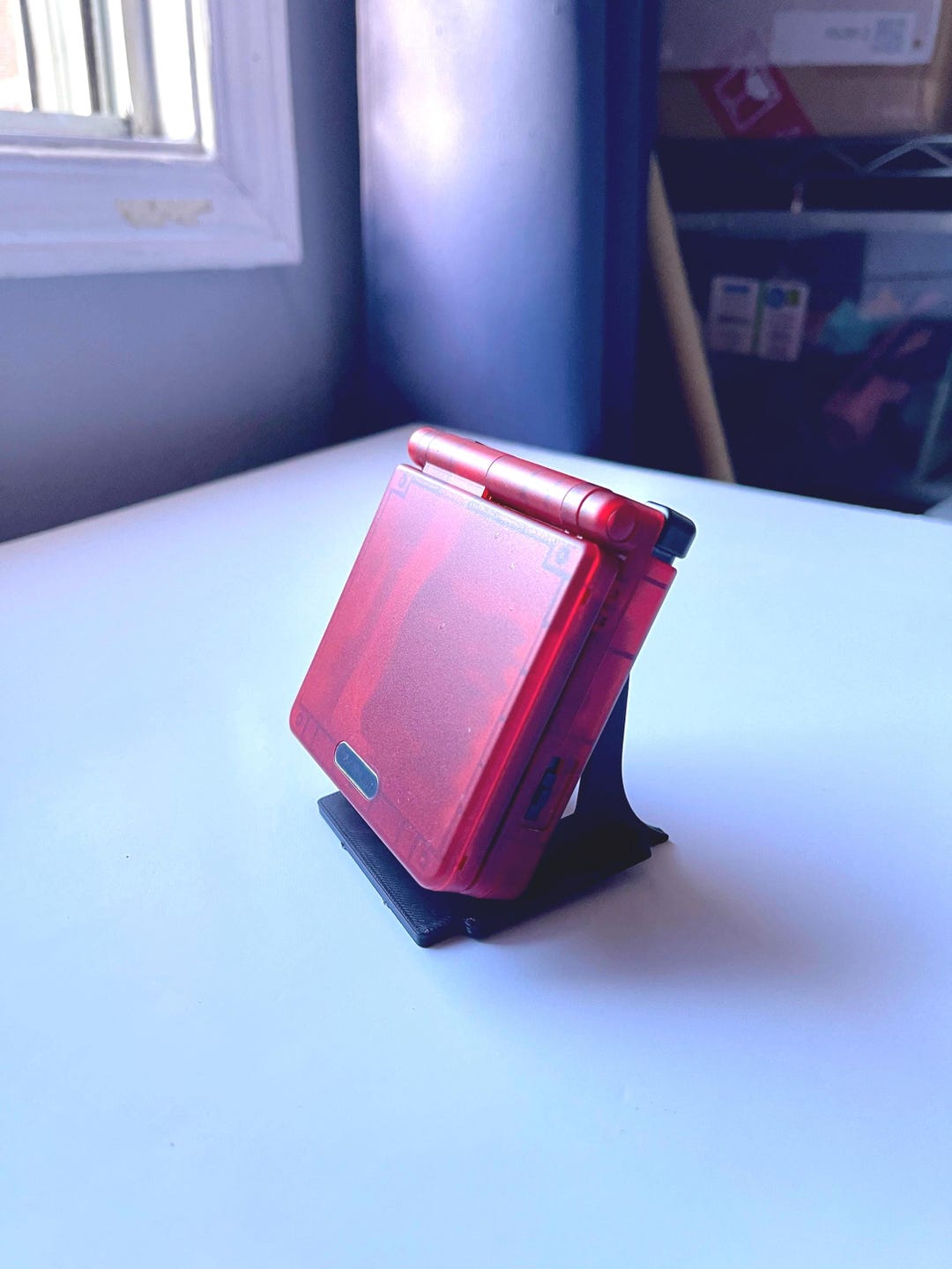 Universal Handheld Console Stand! (holds Nintendo Gameboy / DS / PSP ...