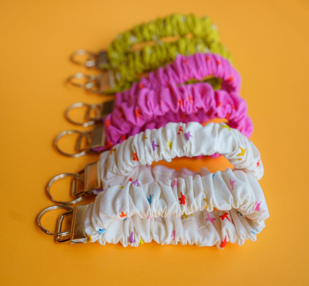 Scrunchy Fabric Keychain Wristlet | Star Fabric Scrunchy Bracelet ...