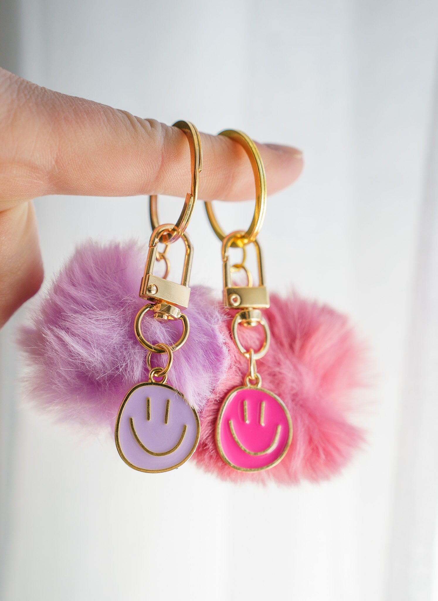 Trendy Poof Keychain, Smiley Keychain, Pom Pom Backpack Keychain ...