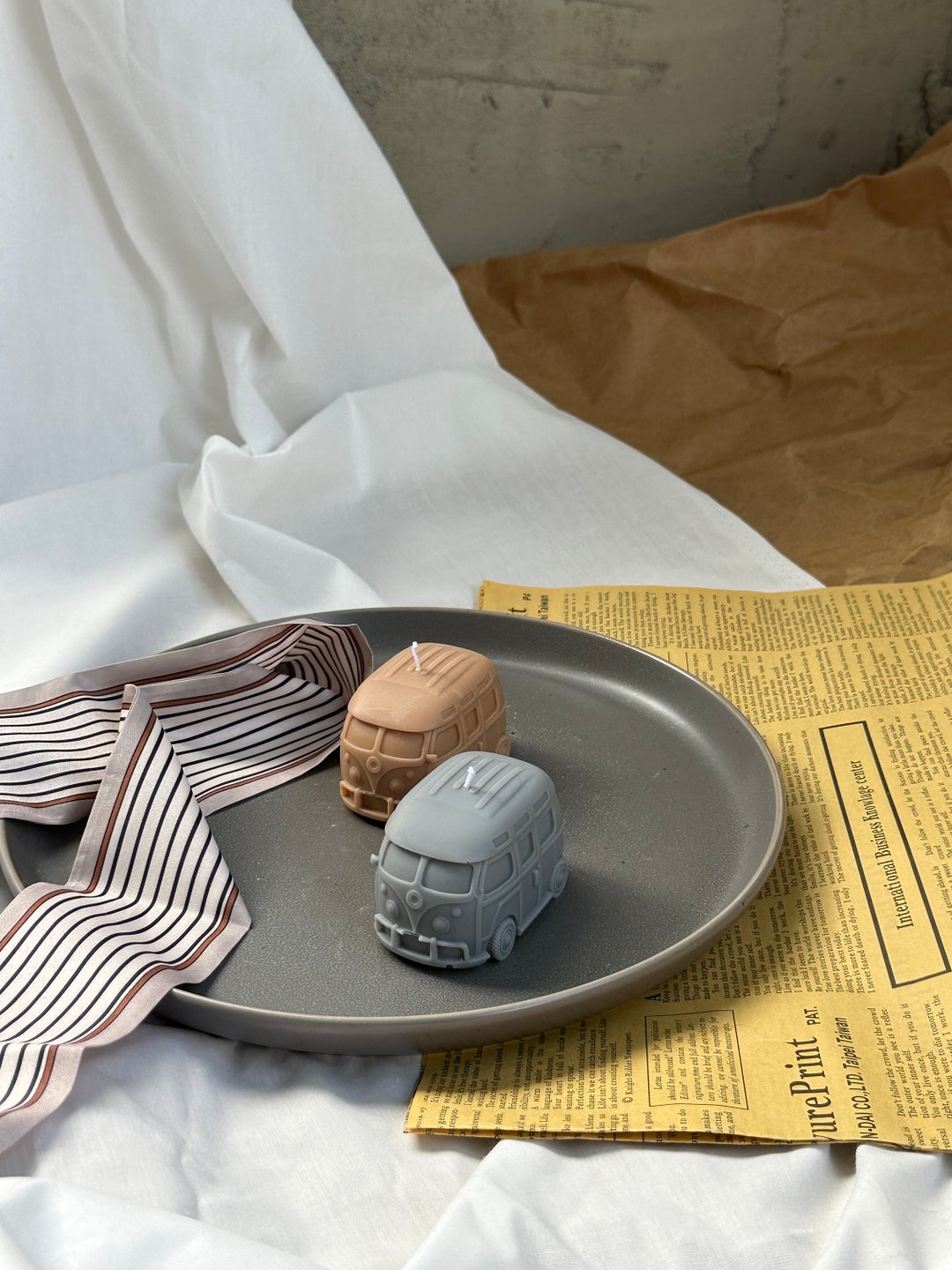 Retro Bus Candle Modern Home Accessory Stylish Decorative Candle Driver ...