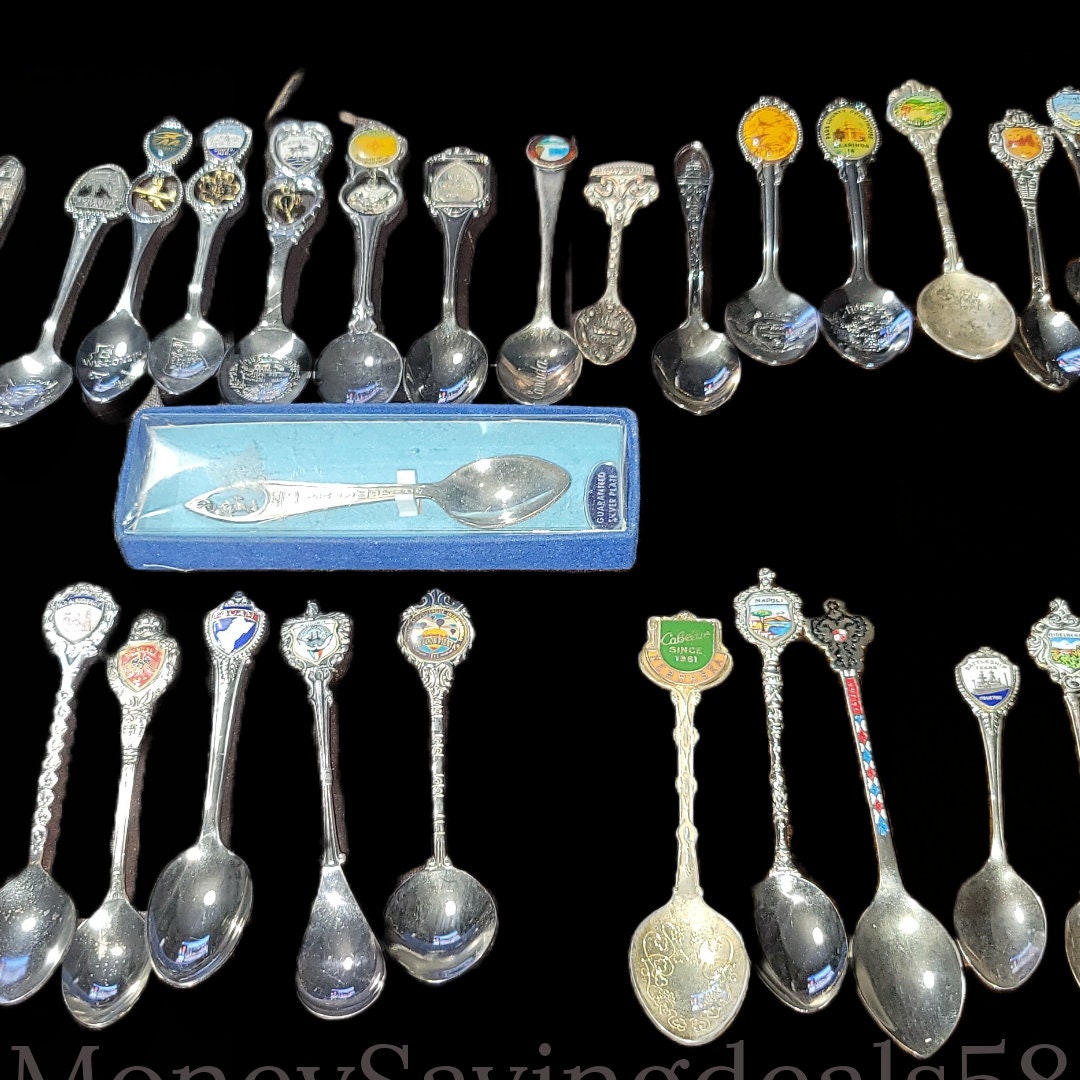 Variety Travel Set of 34 Gold/silver Collector Spoons Art Antique ...