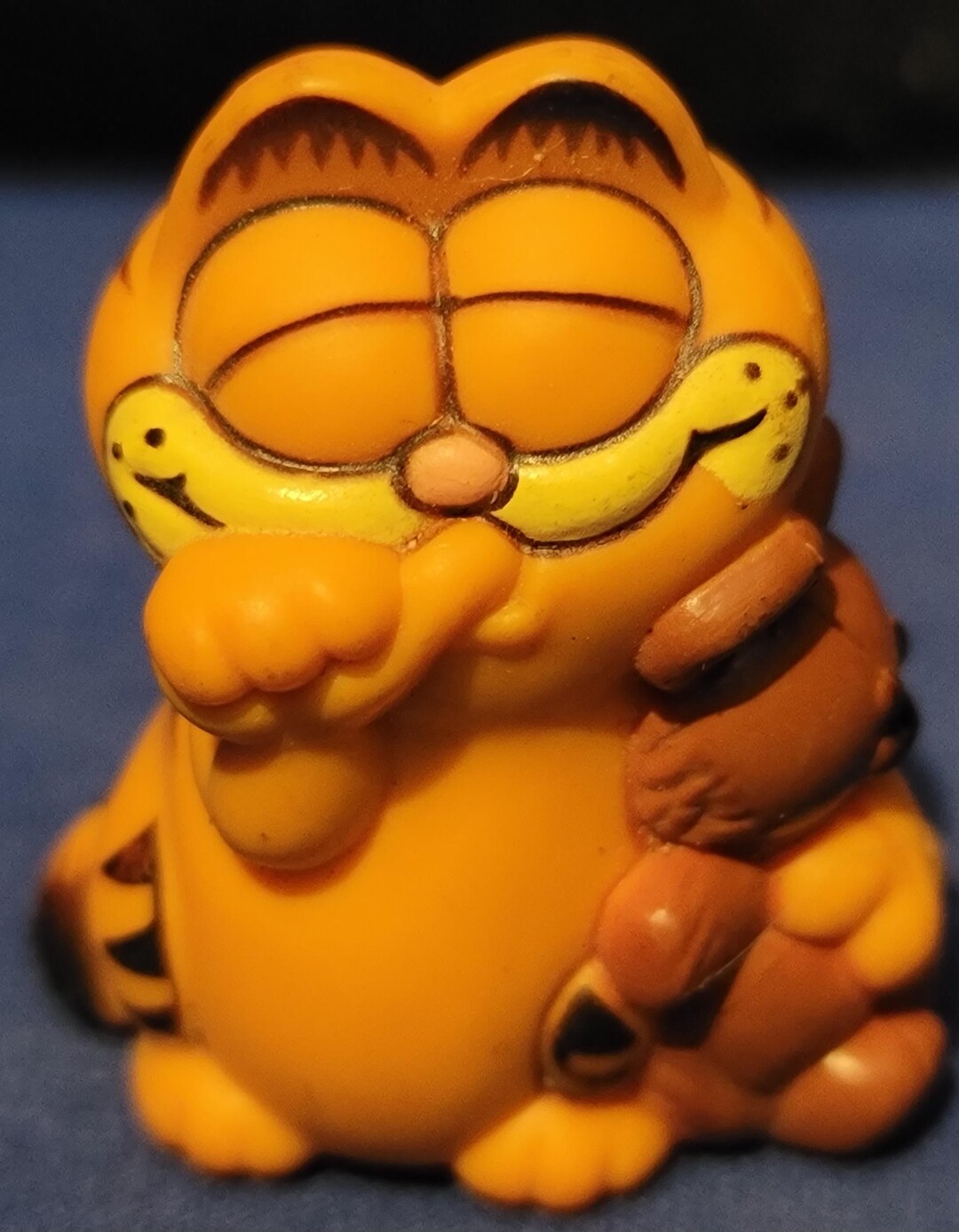 Vintage Garfield PVC Figure With Teddy - 1978 United Feature Syndicate ...