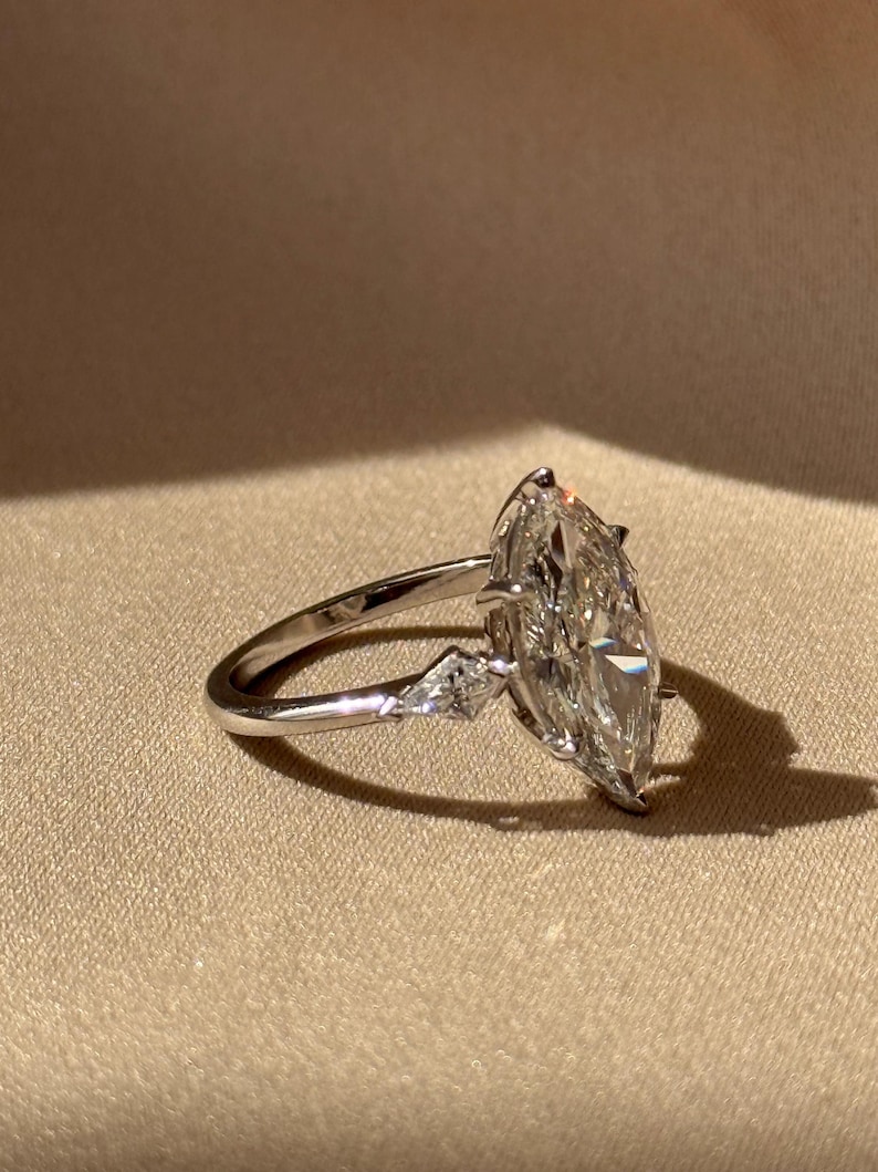 Marquise Cut Lab Grown Diamond Engagement Ring: 14K Gold Round Side ...