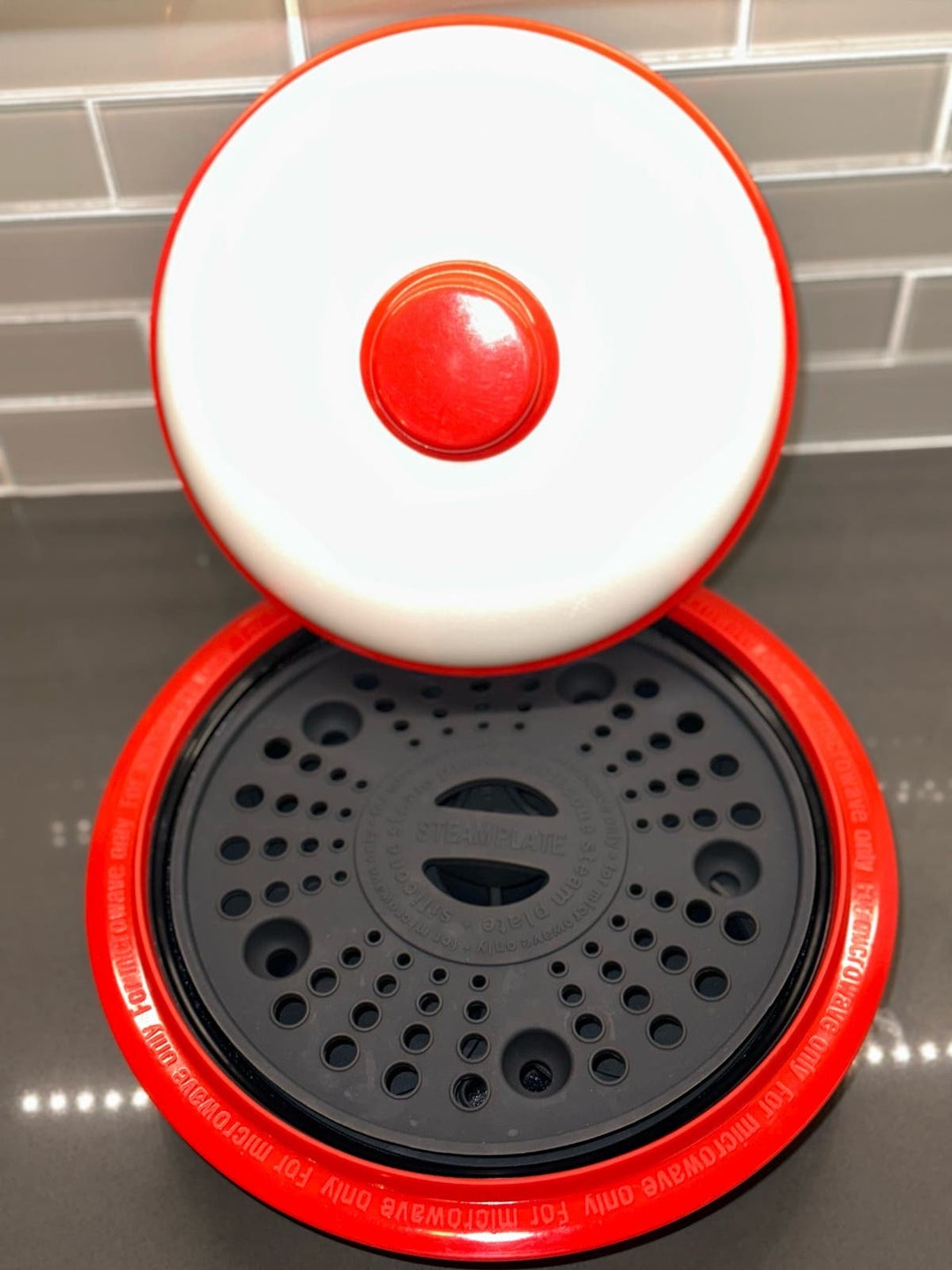 Rangemate Red Multi Cooker Microwave Silicone Grill Steam Plate ...