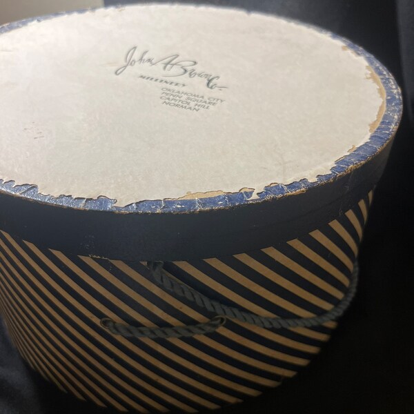 Vintage Hat Box - Etsy