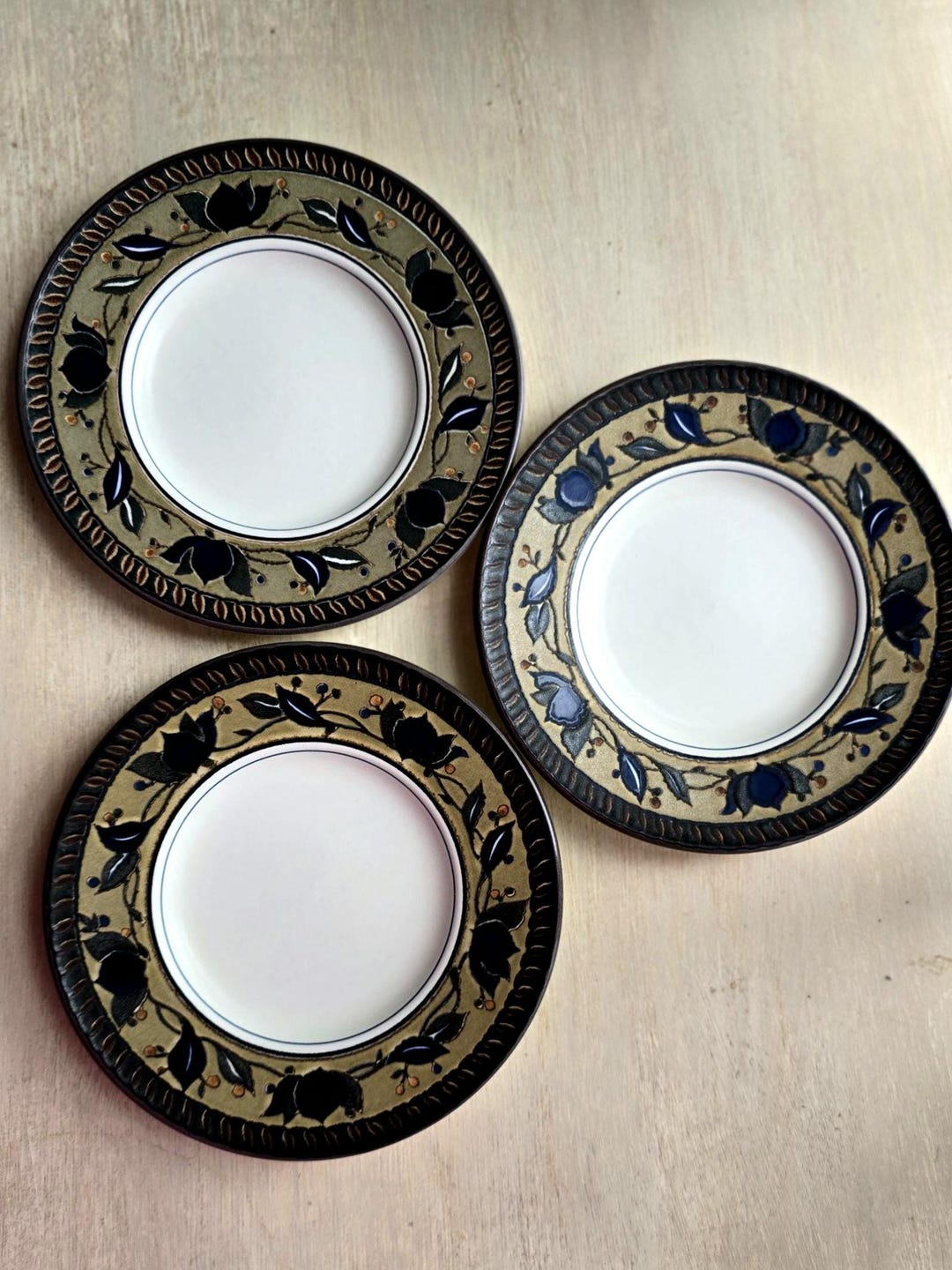Mikasa Intaglio Arabella Saucer Plates Set of 3 Vintage 6.5" - Etsy