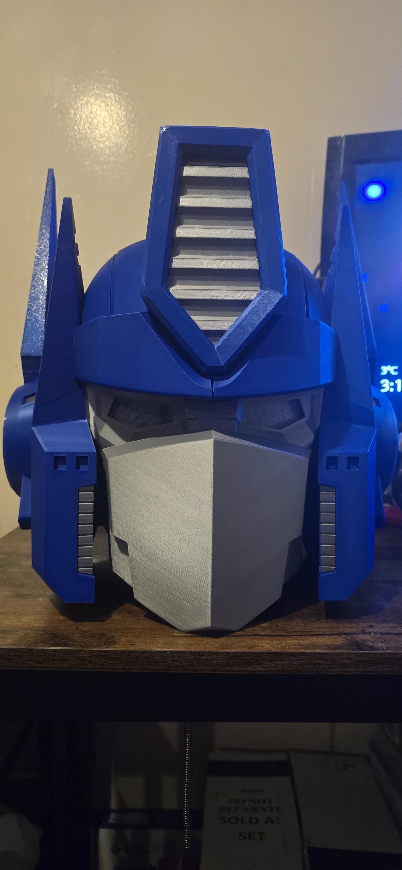 Retro Mecha Commander Helmet V2 – 3D Printed Transforming Robot Cosplay ...