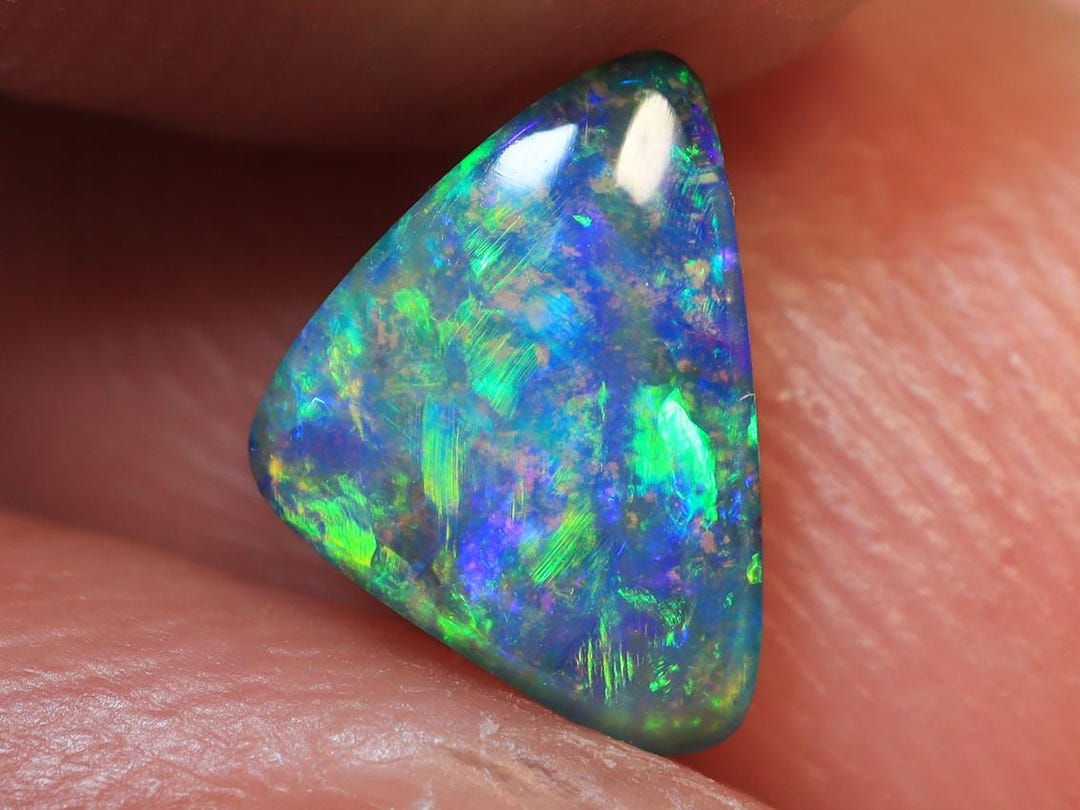 0.80 Ct. Winton Boulder Multi Colour Crystal Opal TOG-983 - Etsy